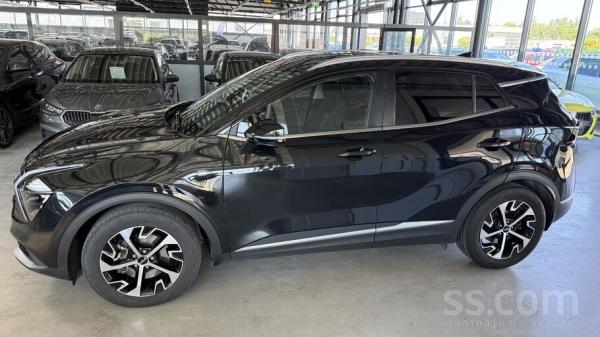 Черный Киа Sportage 2023 в Рига, объемом двигателя 1.60 л и пробегом 25 тыс. км за 25900 €, фото 2 на AUTOMOTO.COM.LV