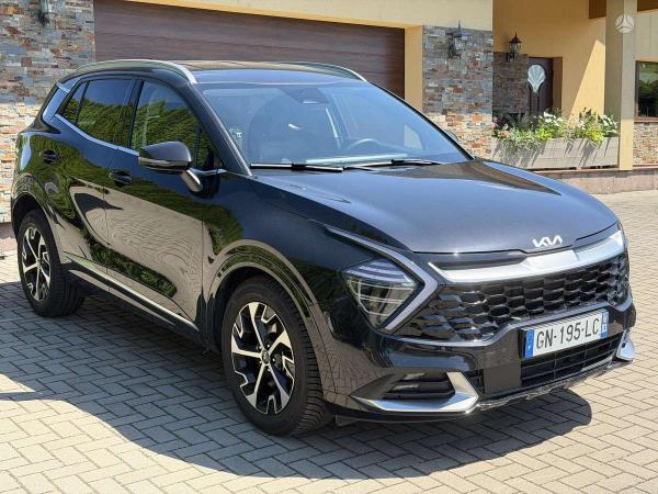 Black Kia Sportage 2023 in Kaunas, with an engine capacity of 1.60 L and mileage of 140 thousand km for 23200 €, photo 2 on AUTOMOTO.COM.LV