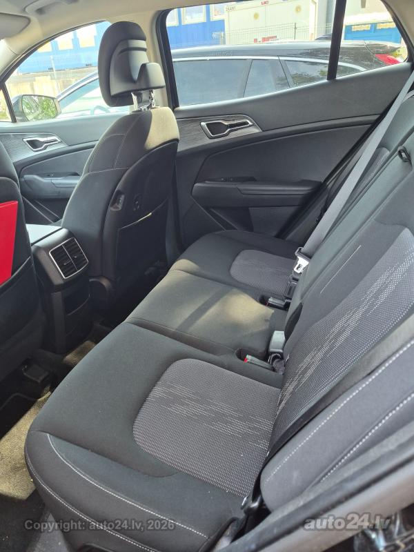 Melns Kia Sportage 2023 Tallina, ar dzinēja tilpumu 1.60 L un nobraukumu 69 tūkst. km par 28500 €, foto 6 vietnē AUTOMOTO.COM.LV