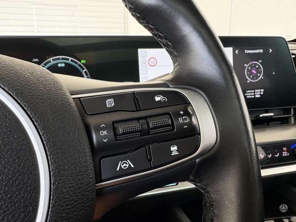 Black Kia Sportage 2023 in Vilnius, with an engine capacity of 1.60 L and mileage of 176 thousand km for 22990 €, photo 9 on AUTOMOTO.COM.LV