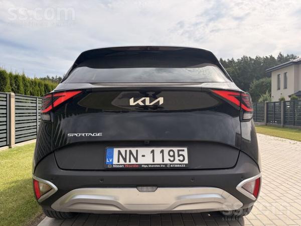Melns Kia Sportage 2023 Rīga, ar dzinēja tilpumu 1.60 L un nobraukumu 91 tūkst. km par 20900 €, foto 7 vietnē AUTOMOTO.COM.LV