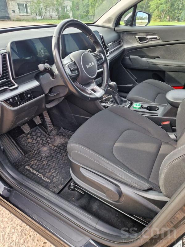 Melns Kia Sportage 2023 Rīga, ar dzinēja tilpumu 1.60 L un nobraukumu 104 tūkst. km par 22200 €, foto 5 vietnē AUTOMOTO.COM.LV