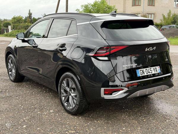 Black Kia Sportage 2023 in Kaunas, with an engine capacity of 1.60 L and mileage of 147 thousand km for 24790 €, photo 4 on AUTOMOTO.COM.LV