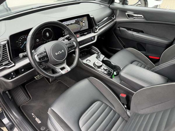 Black Kia Sportage 2023 in Kaunas, with an engine capacity of 1.60 L and mileage of 147 thousand km for 24790 €, photo 6 on AUTOMOTO.COM.LV