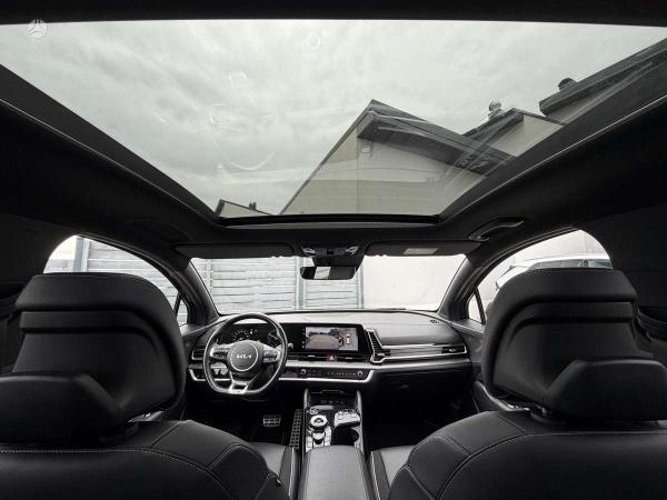 Black Kia Sportage 2023 in Kaunas, with an engine capacity of 1.60 L and mileage of 147 thousand km for 24790 €, photo 9 on AUTOMOTO.COM.LV
