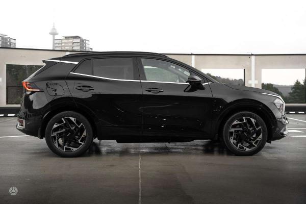Melns Kia Sportage 2024 Viļņa, ar dzinēja tilpumu 1.60 L un nobraukumu 9 tūkst. km par 45900 €, foto 9 vietnē AUTOMOTO.COM.LV