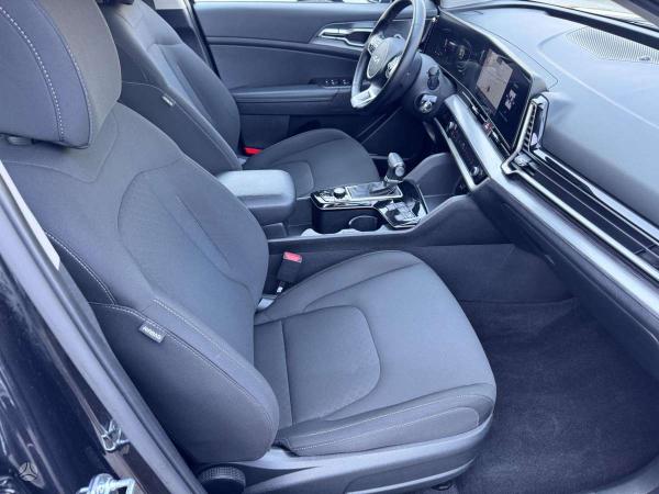 Melns Kia Sportage 2024 Viļņa, ar dzinēja tilpumu 1.60 L un nobraukumu 100 tūkst. km par 22950 €, foto 4 vietnē AUTOMOTO.COM.LV