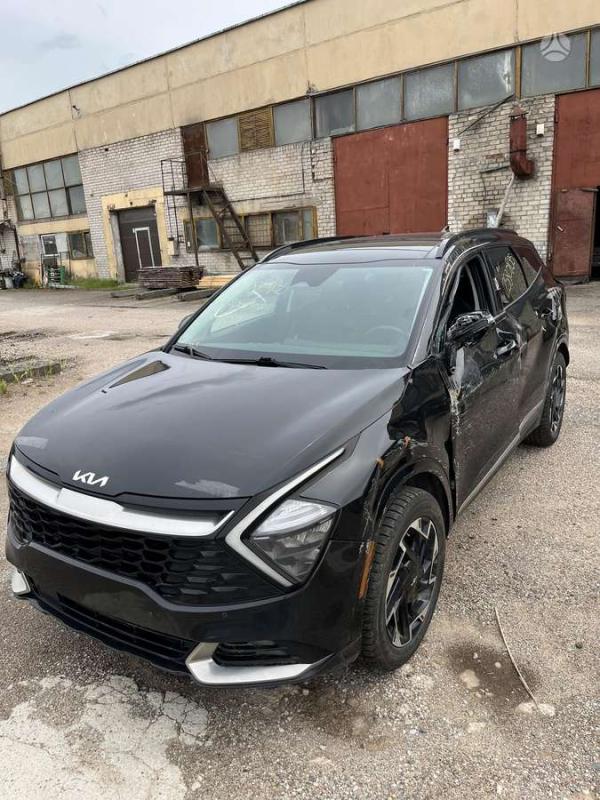 Melns Kia Sportage 2024 Alīta, ar dzinēja tilpumu 1.60 L un nobraukumu 67 tūkst. km par 11500 €, foto 1 vietnē AUTOMOTO.COM.LV