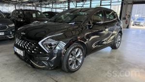 Black Kia Sportage 2024 in Riga, with an engine capacity of 1.60 L and mileage of 47 thousand km for 28900 €, photo  on AUTOMOTO.COM.LV