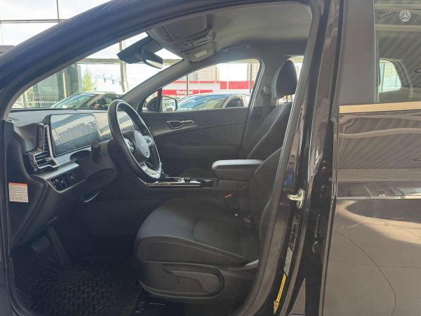 Melns Kia Sportage 2024 Viļņa, ar dzinēja tilpumu 1.60 L un nobraukumu 33 tūkst. km par 25600 €, foto 7 vietnē AUTOMOTO.COM.LV