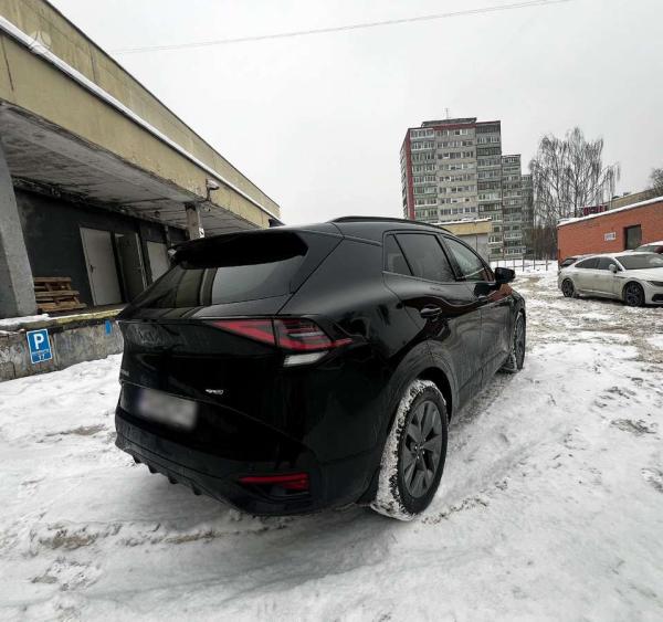 Black Kia Sportage 2025 in Vilnius, with an engine capacity of 1.60 L and mileage of 22 thousand km for 32900 €, photo 8 on AUTOMOTO.COM.LV