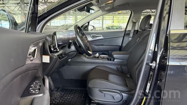 Черный Киа Sportage 2025 в Рига, объемом двигателя 1.60 л и пробегом 27 тыс. км за 28900 €, фото 10 на AUTOMOTO.COM.LV
