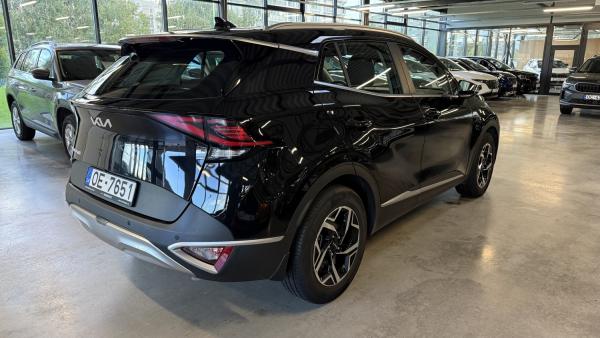 Black Kia Sportage 2025 in Riga, with an engine capacity of 1.60 L and mileage of 34 thousand km for 24900 €, photo 5 on AUTOMOTO.COM.LV