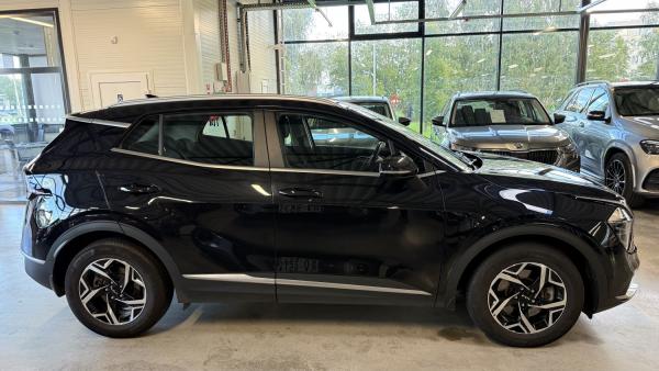 Black Kia Sportage 2025 in Riga, with an engine capacity of 1.60 L and mileage of 34 thousand km for 24900 €, photo 6 on AUTOMOTO.COM.LV