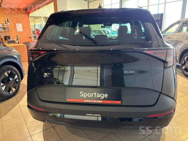 Black Kia Sportage 2026 in Liepaja, with an engine capacity of 1.60 L and mileage of 6 thousand km for 33940 €, photo 5 on AUTOMOTO.COM.LV