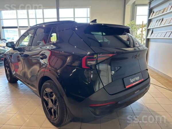 Black Kia Sportage 2026 in Liepaja, with an engine capacity of 1.60 L and mileage of 6 thousand km for 33940 €, photo 6 on AUTOMOTO.COM.LV