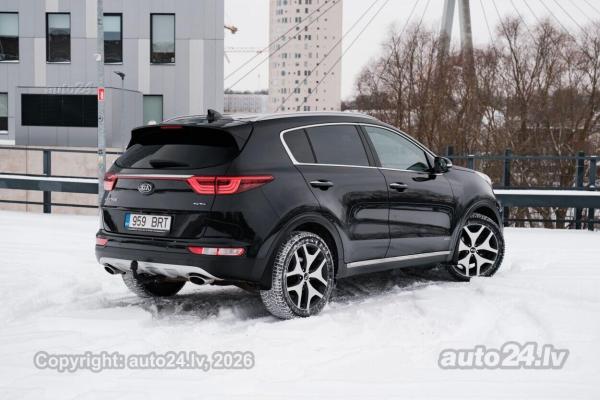 Black Kia Sportage 2016 in Tartu, with an engine capacity of 2.00 L and mileage of 166 thousand km for 14499 €, photo 2 on AUTOMOTO.COM.LV