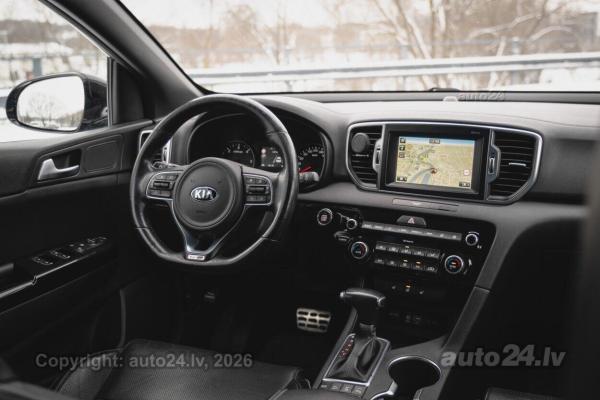 Black Kia Sportage 2016 in Tartu, with an engine capacity of 2.00 L and mileage of 166 thousand km for 14499 €, photo 5 on AUTOMOTO.COM.LV