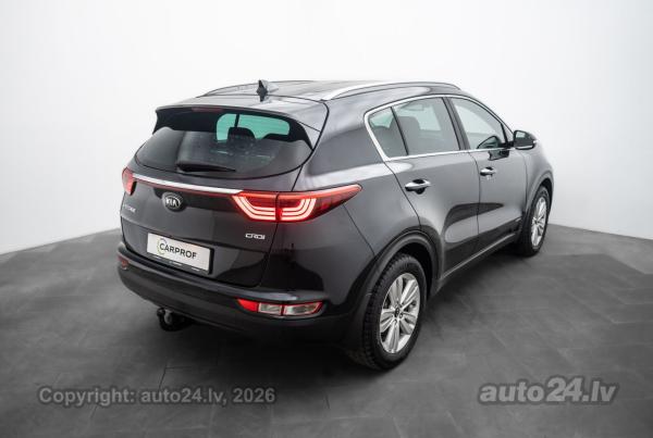 Black Kia Sportage 2016 in Tallinn, with an engine capacity of 2.00 L and mileage of 220 thousand km for 11999 €, photo 4 on AUTOMOTO.COM.LV