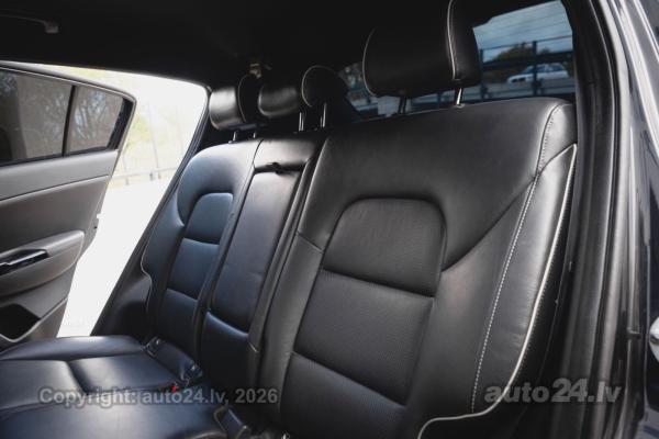 Melns Kia Sportage 2016 Tartu, ar dzinēja tilpumu 2.00 L un nobraukumu 166 tūkst. km par 14499 €, foto 10 vietnē AUTOMOTO.COM.LV