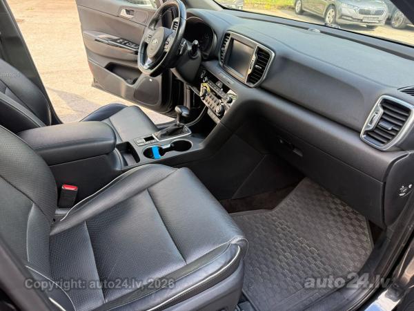 Melns Kia Sportage 2016 Tallina, ar dzinēja tilpumu 1.60 L un nobraukumu 166 tūkst. km par 13990 €, foto 8 vietnē AUTOMOTO.COM.LV
