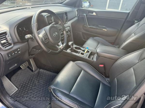 Melns Kia Sportage 2016 Tallina, ar dzinēja tilpumu 1.60 L un nobraukumu 166 tūkst. km par 13990 €, foto 9 vietnē AUTOMOTO.COM.LV