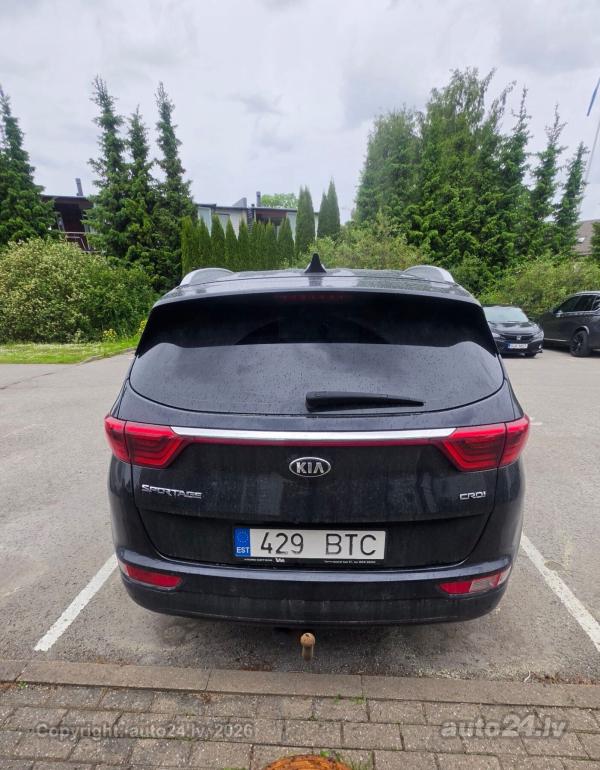 Kia Sportage 2017 Tallina vietnē Melns Kia Sportage 2017 Tallina, ar dzinēja tilpumu 2.00 L un nobraukumu 190 tūkst. km par 10500 €, foto 6 vietnē AUTOMOTO.COM.LV