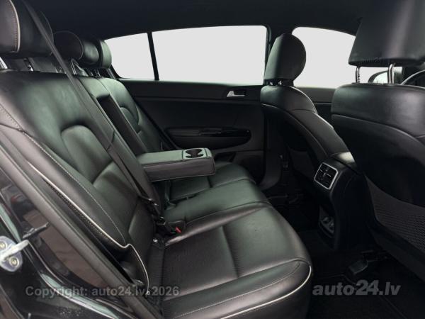 Melns Kia Sportage 2018 Pērnava, ar dzinēja tilpumu 2.00 L un nobraukumu 163 tūkst. km par 14900 €, foto 6 vietnē AUTOMOTO.COM.LV