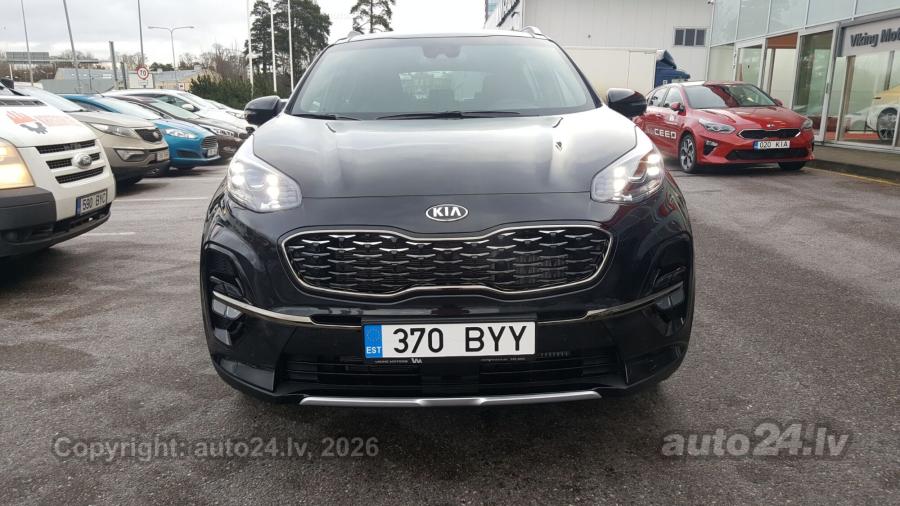 Black Kia Sportage 2018 in Tallinn, with an engine capacity of 2.00 L and mileage of 187 thousand km for 13500 €, photo 4 on AUTOMOTO.COM.LV
