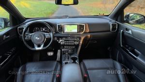 Black Kia Sportage 2018 in Tallinn, with an engine capacity of 2.00 L and mileage of 187 thousand km for 13500 €, photo 7 on AUTOMOTO.COM.LV