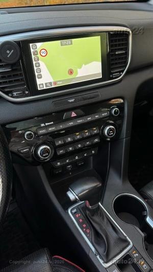 Black Kia Sportage 2018 in Tallinn, with an engine capacity of 2.00 L and mileage of 187 thousand km for 13500 €, photo 14 on AUTOMOTO.COM.LV