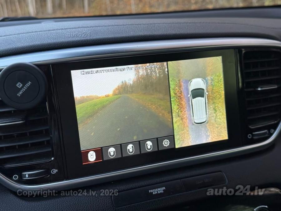 Black Kia Sportage 2018 in Tallinn, with an engine capacity of 2.00 L and mileage of 187 thousand km for 13500 €, photo 16 on AUTOMOTO.COM.LV