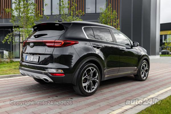 Черный Киа Sportage 2018 в Таллин, объемом двигателя 2.00 л и пробегом 189 тыс. км за 13990 €, фото 2 на AUTOMOTO.COM.LV