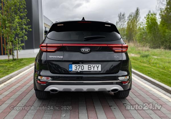 Черный Киа Sportage 2018 в Таллин, объемом двигателя 2.00 л и пробегом 189 тыс. км за 13990 €, фото 3 на AUTOMOTO.COM.LV
