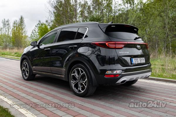 Черный Киа Sportage 2018 в Таллин, объемом двигателя 2.00 л и пробегом 189 тыс. км за 13990 €, фото 4 на AUTOMOTO.COM.LV