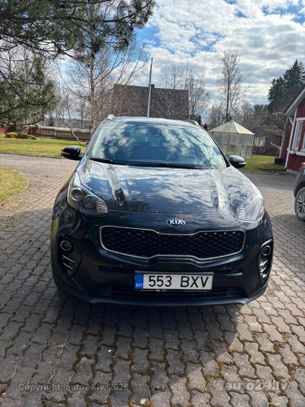 Black Kia Sportage 2018 in Tallinn, with an engine capacity of 2.00 L and mileage of 316 thousand km for 10000 €, photo 1 on AUTOMOTO.COM.LV