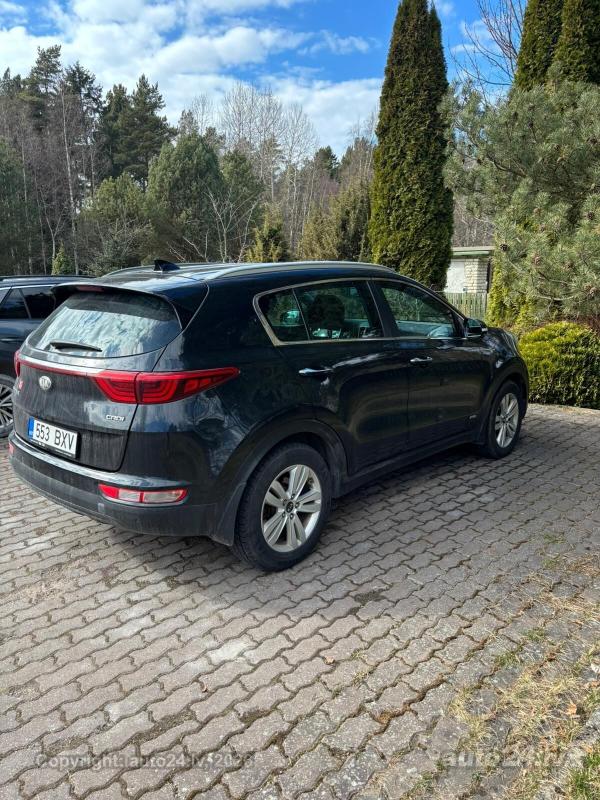 Black Kia Sportage 2018 in Tallinn, with an engine capacity of 2.00 L and mileage of 316 thousand km for 10000 €, photo 3 on AUTOMOTO.COM.LV