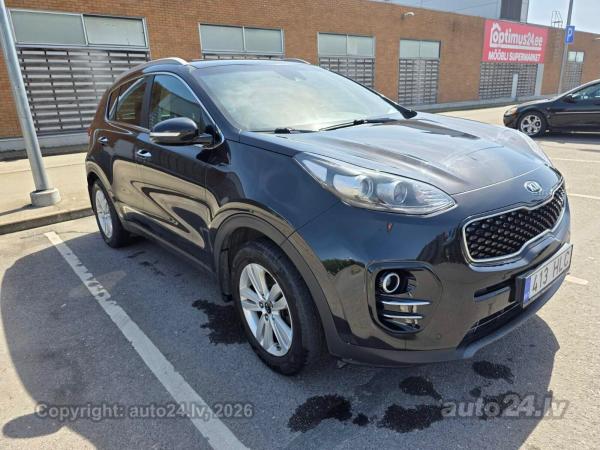 Black Kia Sportage 2018 in Tallinn, with an engine capacity of 1.60 L and mileage of 123 thousand km for 13500 €, photo 4 on AUTOMOTO.COM.LV