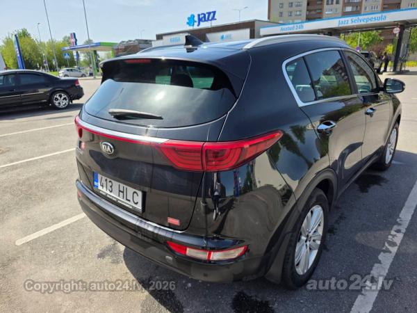 Black Kia Sportage 2018 in Tallinn, with an engine capacity of 1.60 L and mileage of 123 thousand km for 13500 €, photo 5 on AUTOMOTO.COM.LV