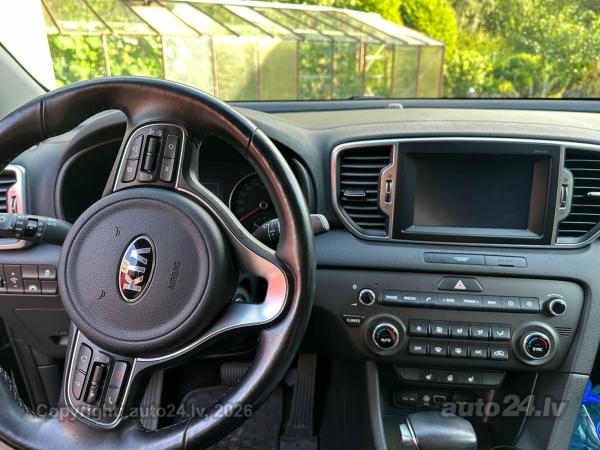 Black Kia Sportage 2018 in Tallinn, with an engine capacity of 2.00 L and mileage of 65 thousand km for 15000 €, photo 6 on AUTOMOTO.COM.LV