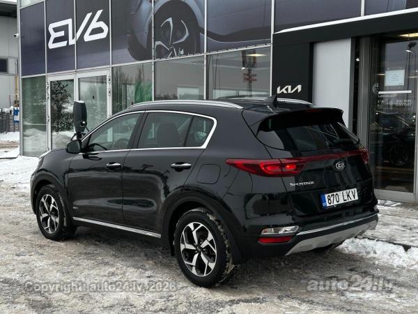 Melns Kia Sportage 2021 Tallina, ar dzinēja tilpumu 1.60 L un nobraukumu 50 tūkst. km par 19900 €, foto 3 vietnē AUTOMOTO.COM.LV