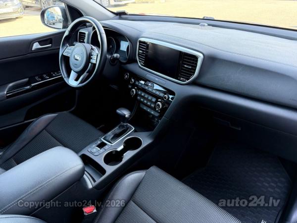 Melns Kia Sportage 2021 Tallina, ar dzinēja tilpumu 1.60 L un nobraukumu 51 tūkst. km par 19900 €, foto 4 vietnē AUTOMOTO.COM.LV
