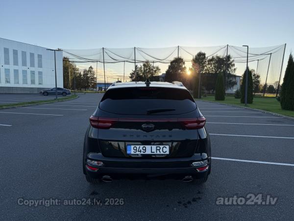 Black Kia Sportage 2021 in Tartu, with an engine capacity of 1.60 L and mileage of 54 thousand km for 17500 €, photo 5 on AUTOMOTO.COM.LV