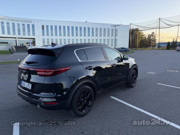 Black Kia Sportage 2021 in Tartu, with an engine capacity of 1.60 L and mileage of 54 thousand km for 17500 €, photo 6 on AUTOMOTO.COM.LV