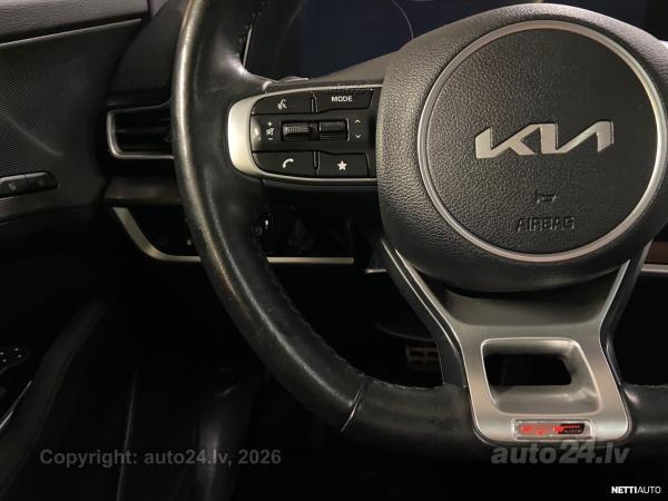 Black Kia Sportage 2022 in Tallinn, with an engine capacity of 1.60 L and mileage of 63 thousand km for 33300 €, photo 7 on AUTOMOTO.COM.LV