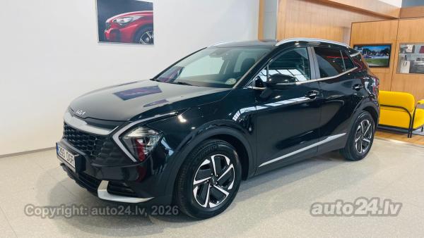 Черный Киа Sportage 2023 в Нарва, объемом двигателя 1.60 л и пробегом 45 тыс. км за 27500 €, фото 1 на AUTOMOTO.COM.LV