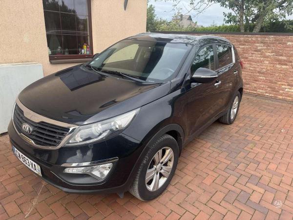 Melns Kia Sportage 2013 Tauragė, ar dzinēja tilpumu 1.70 L un nobraukumu 263 tūkst. km par 5600 €, foto 1 vietnē AUTOMOTO.COM.LV