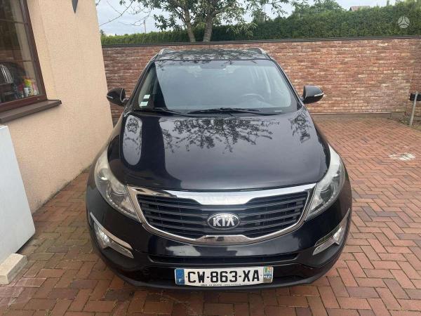 Melns Kia Sportage 2013 Tauragė, ar dzinēja tilpumu 1.70 L un nobraukumu 263 tūkst. km par 5600 €, foto 2 vietnē AUTOMOTO.COM.LV