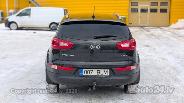 Black Kia Sportage 2012 in Tallinn, with an engine capacity of 2.00 L and mileage of 254 thousand km for 7800 €, photo 5 on AUTOMOTO.COM.LV