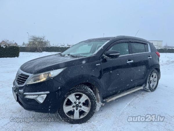 Black Kia Sportage 2013 in Tallinn, with an engine capacity of 2.00 L and mileage of 166 thousand km for 9500 €, photo 2 on AUTOMOTO.COM.LV